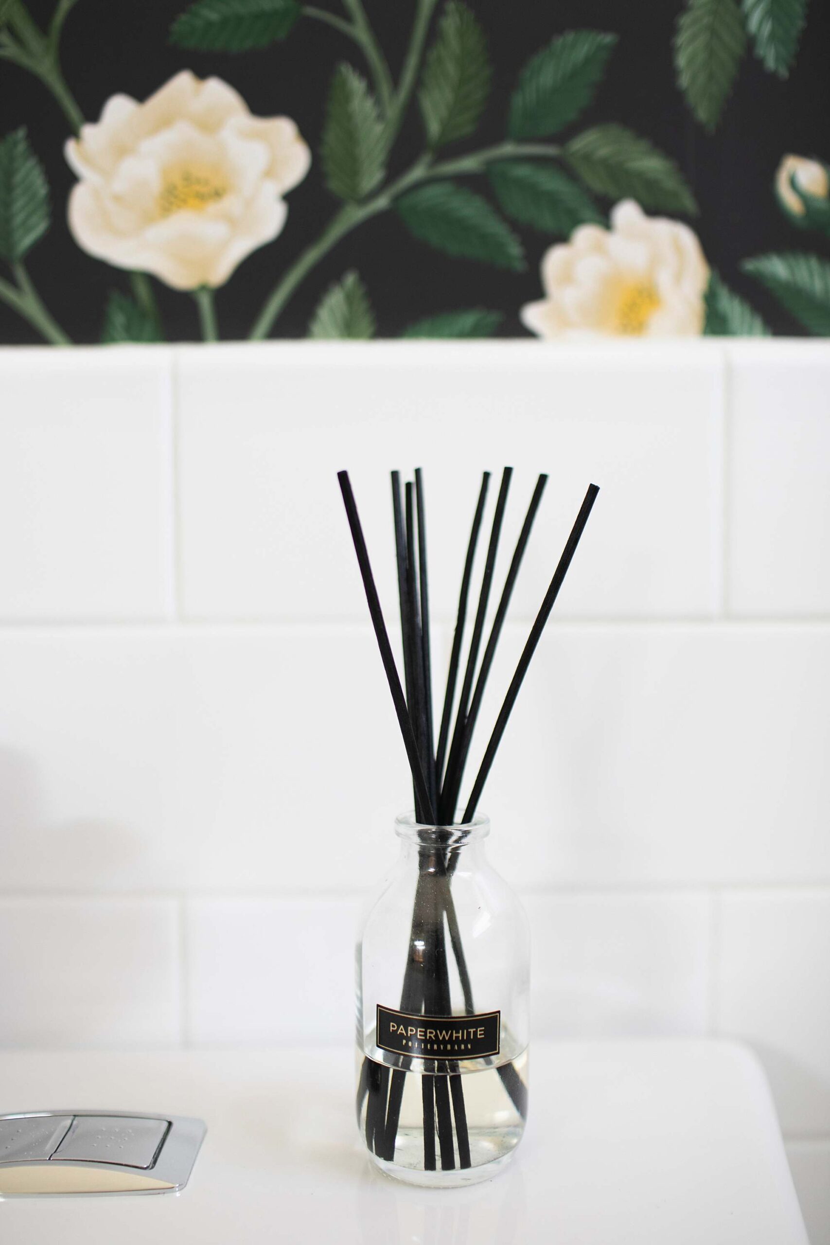 Cole-son-hampton-roses-wallpaper-dark-wllpaper-bathroom-Phoenix-Arizona ...