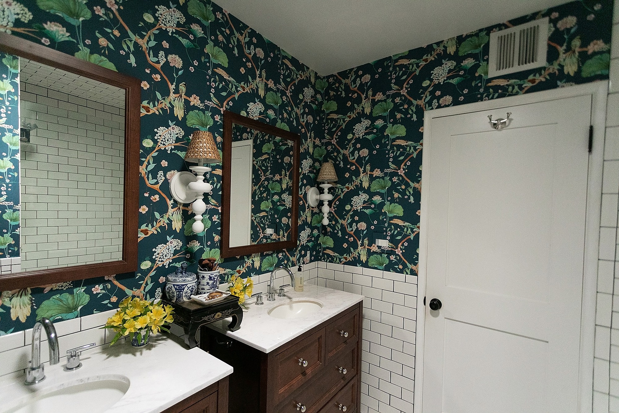 my-bathroom-wallpaper-makeover-dark-botanical-3280 – Diana Elizabeth Blog