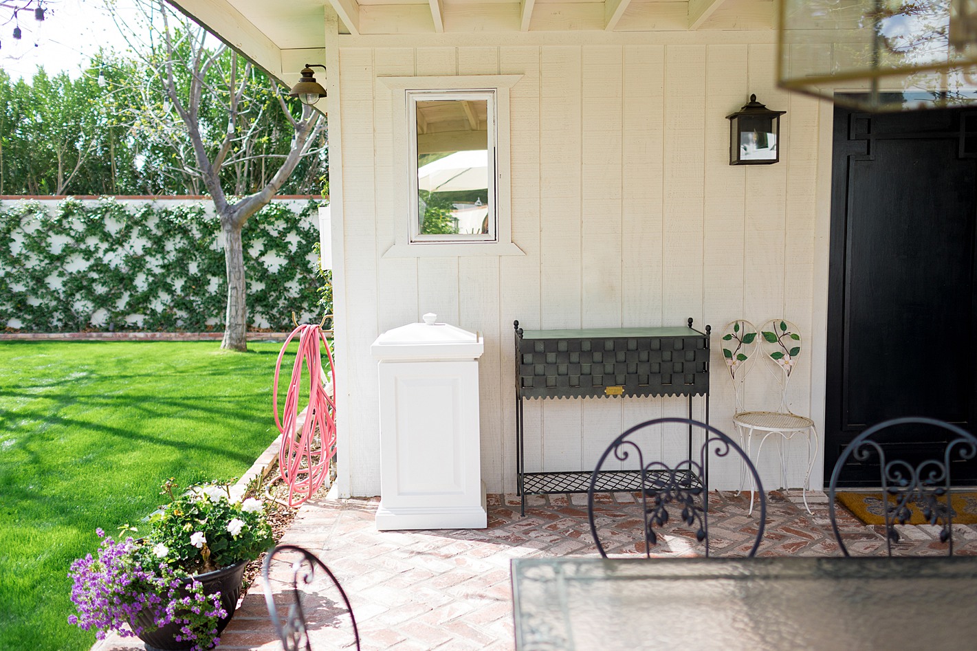 Pretty Outdoor Trash Bins – Diana Elizabeth Blog