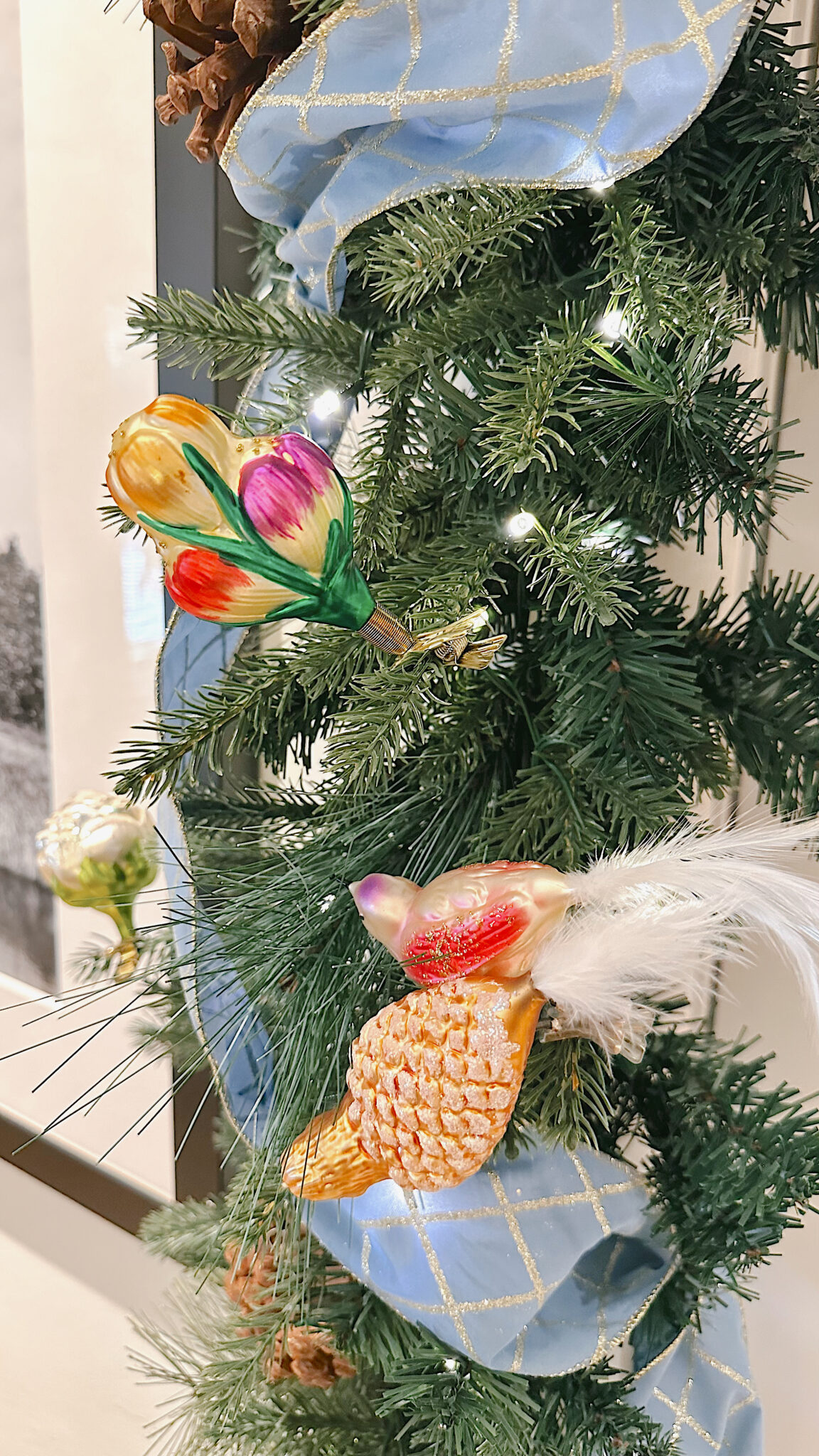 Alternative to Christmas Tree idea: Decorate the garland – Diana ...